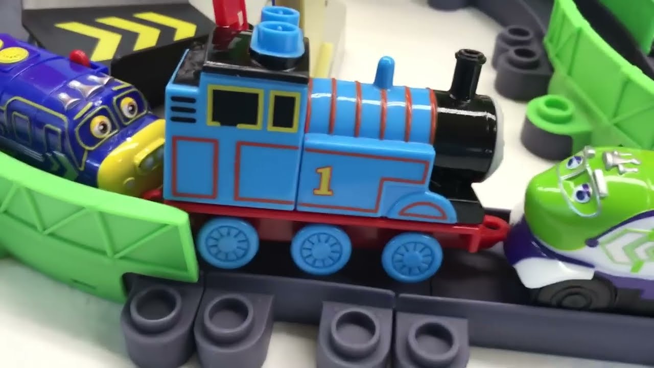 THOMAS vs CHUGGINGTON DROP & LOAD DASH Train Set by Tomy - YouTube