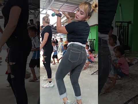 Goyang bunda..