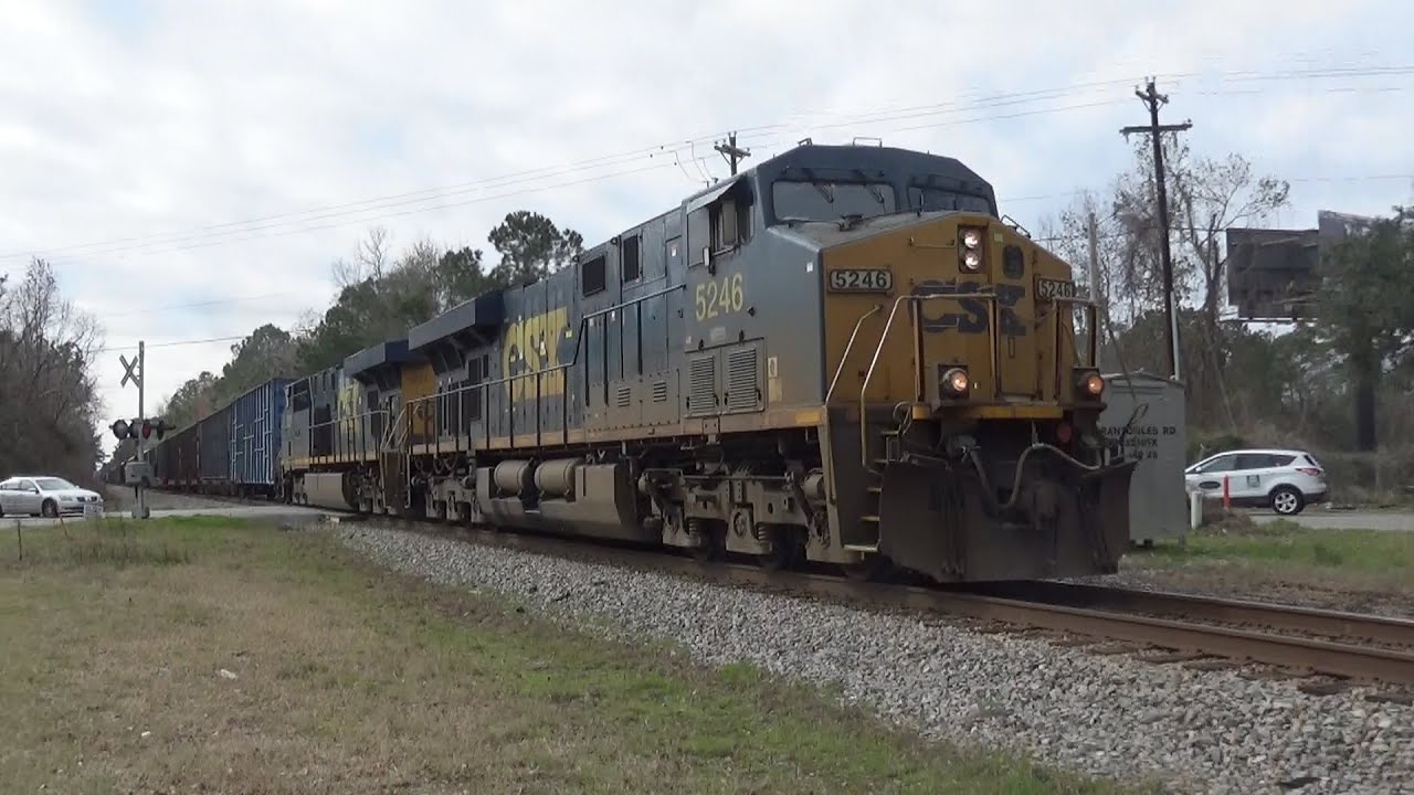 CSXT 5246 Leads F720 Northbound At Hollywood SC - YouTube
