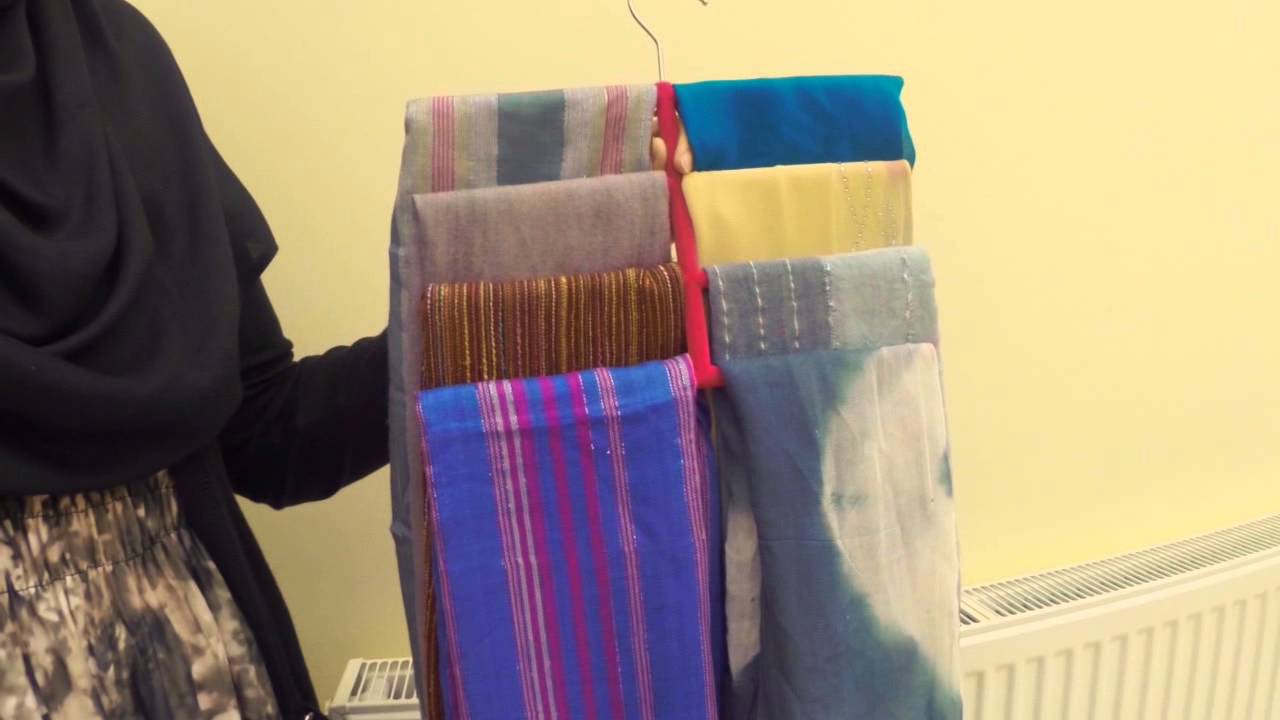 Hanger Management's Scarf Hanger - YouTube