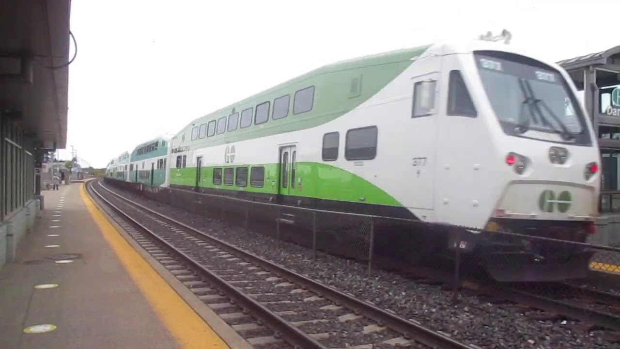 GO Transit MP40PH Locomotive 634 and Cab Car 377 speeding through ...
