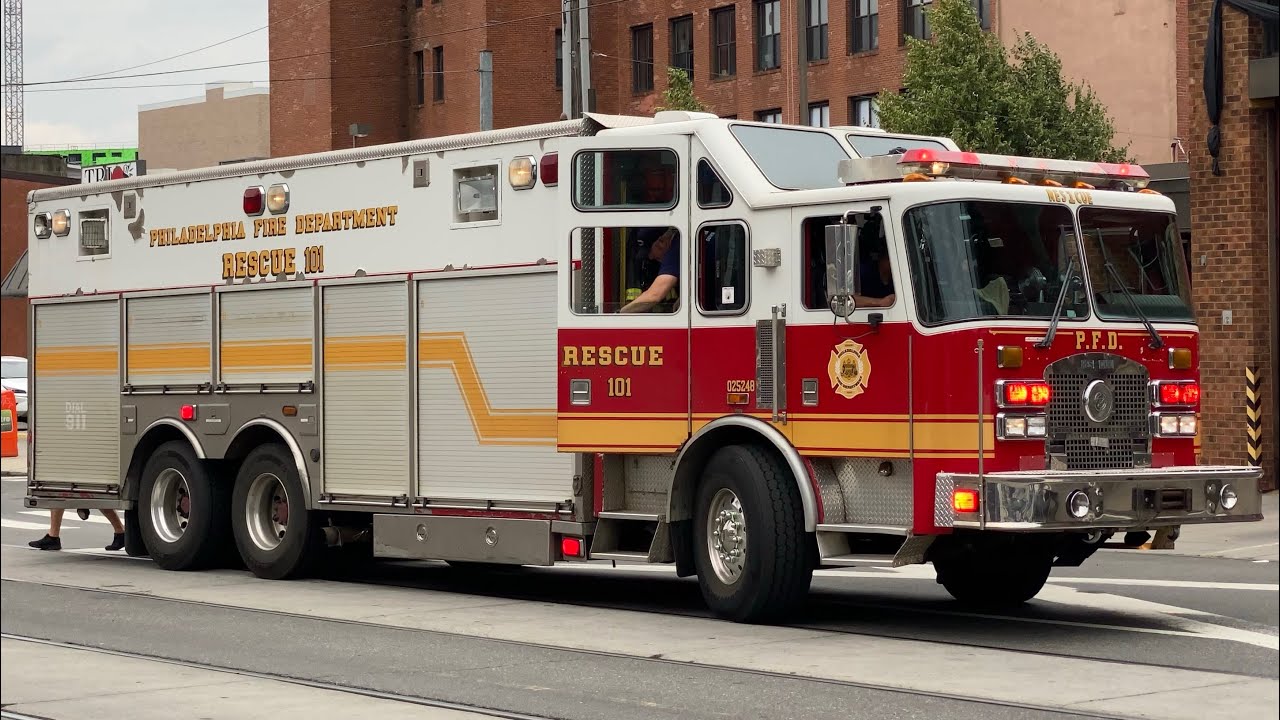 PHILADELPHIA FIRE DEPARTMENT RESCUE 1 RESPONDING - YouTube