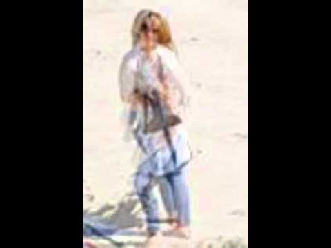 Lana Del Rey Bares Bikini Body While Sunbathing at the Beach