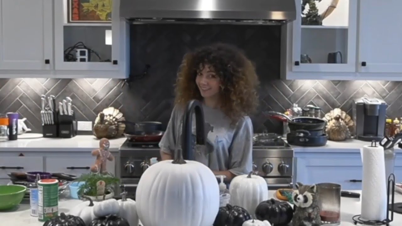 Welcome to Cooking with Bonnie and Esfand - YouTube