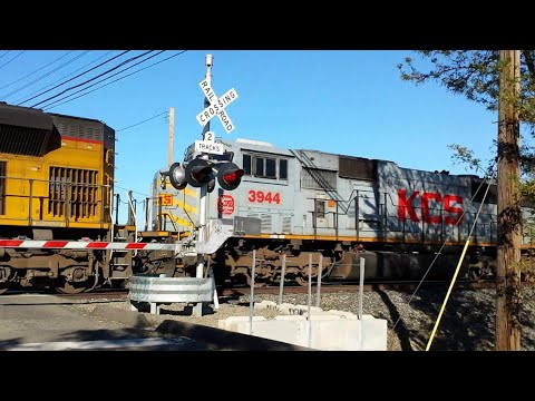 Union Pacific #6652 Coal Train With KCS Locomotive Passing 20th Street ...