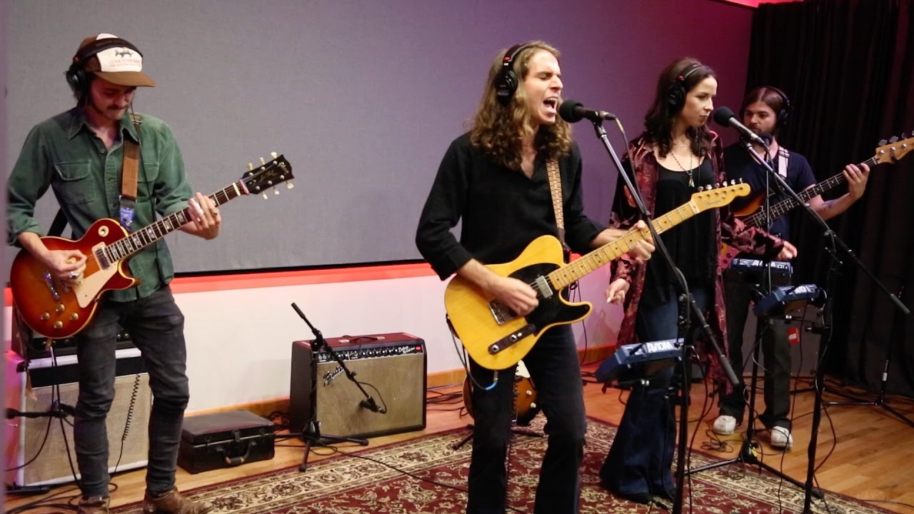 Matt Tedder - "Down The Road" - KXT Live Sessions - YouTube