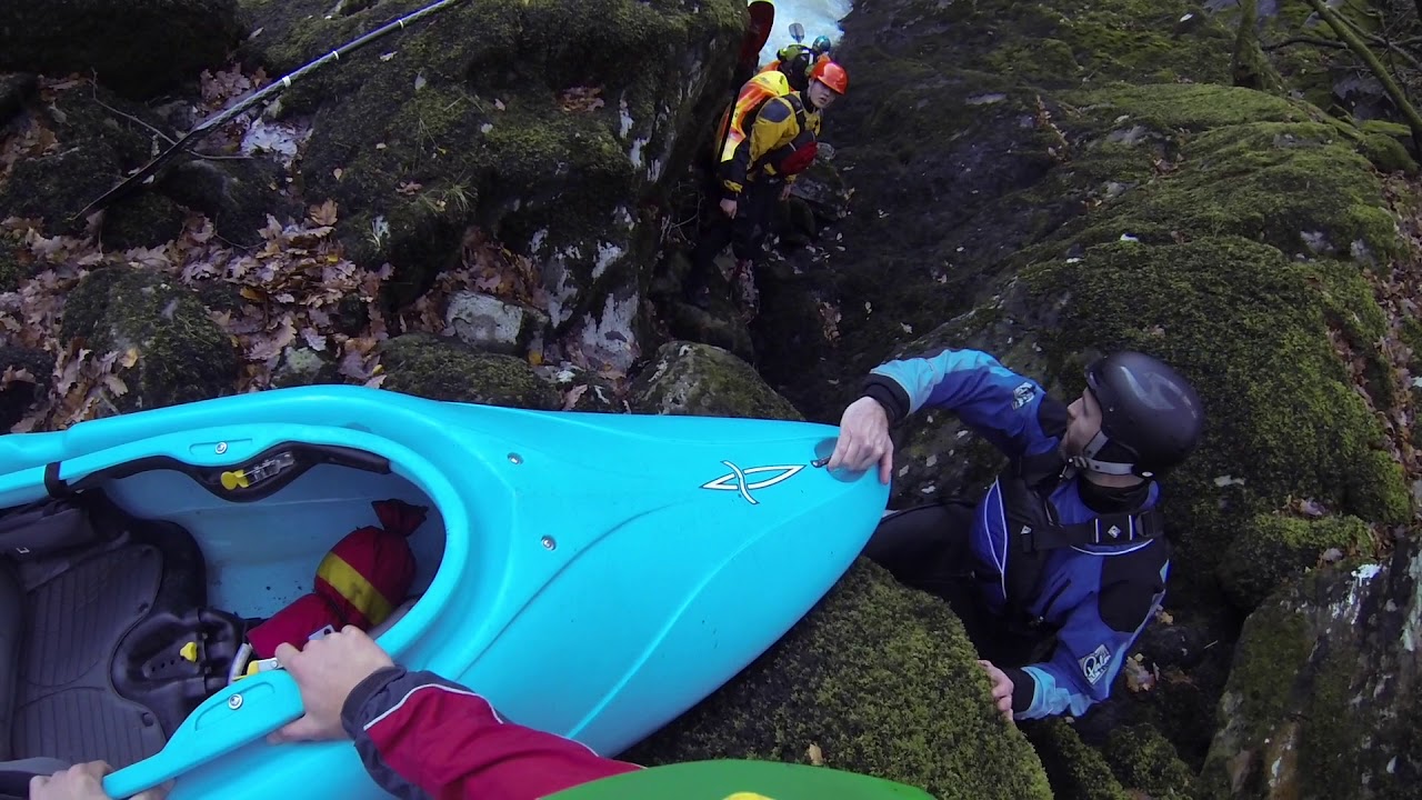 Steep Creeking Course - Plas Y Brenin - YouTube