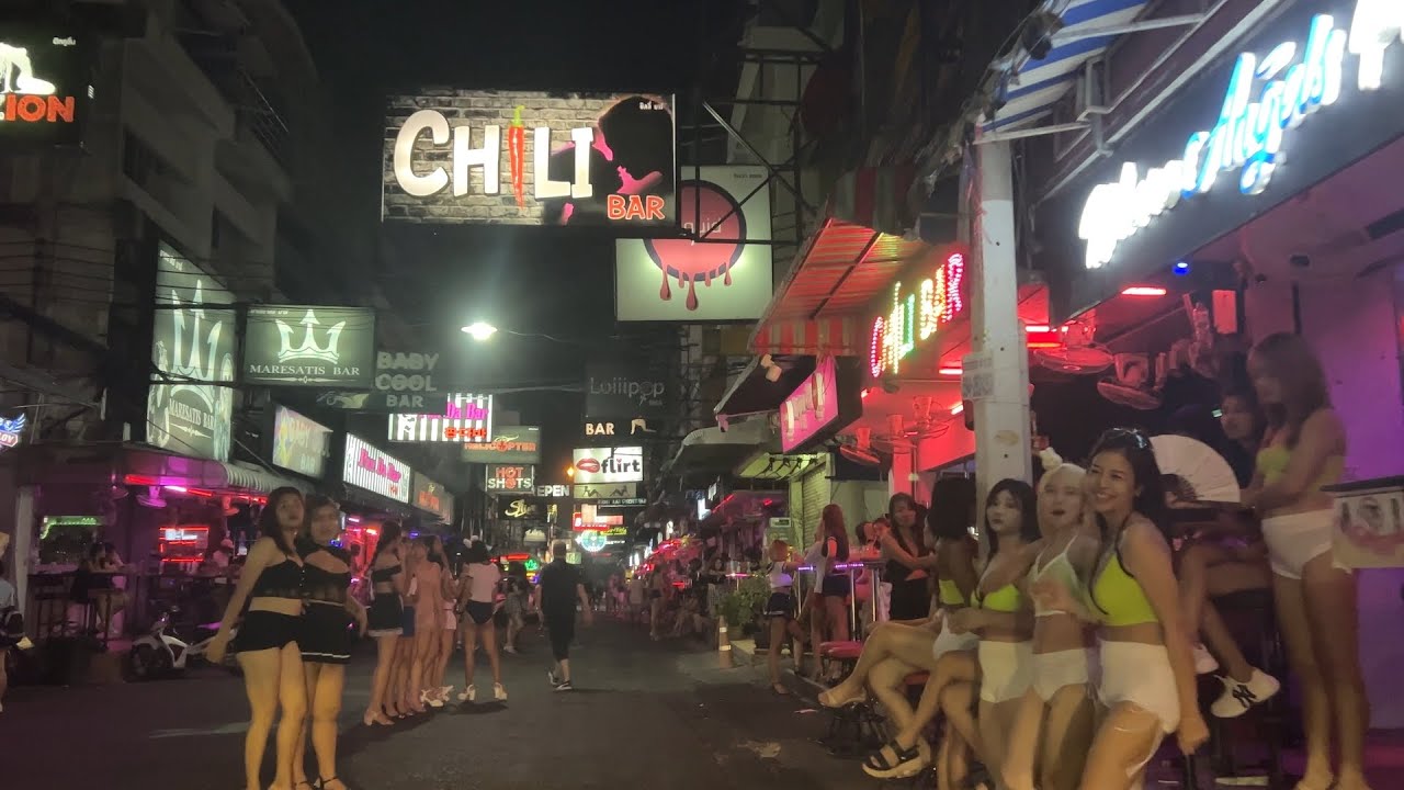 Soi 6, Beach Road, Pattaya, 30-Aug-2023 - YouTube