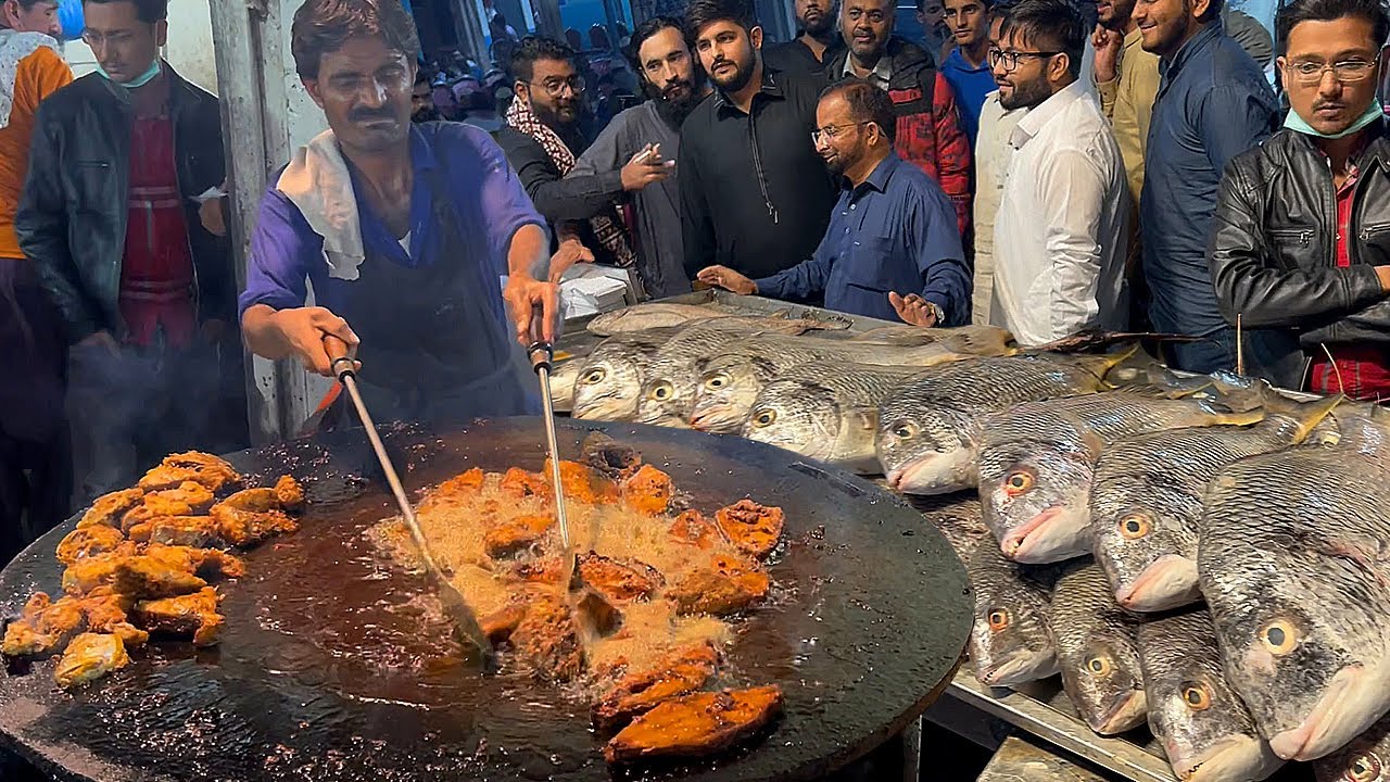 Fried Fish & Grilled Fish Karachi's Biggest Seafood Street. Lahori ...