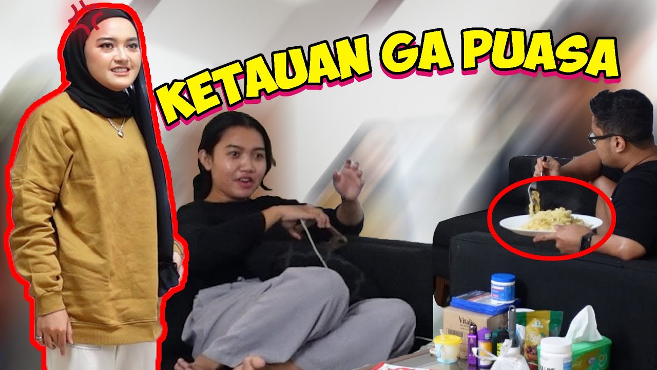 PRANK GA PUASA DEPAN ISTRI DAN ANJAY TIM !! - YouTube