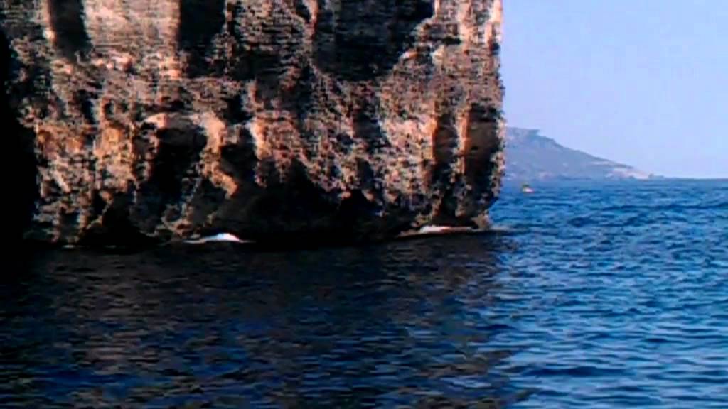 Cliff Jump 20 meters Blue Lagoon on Malta - YouTube