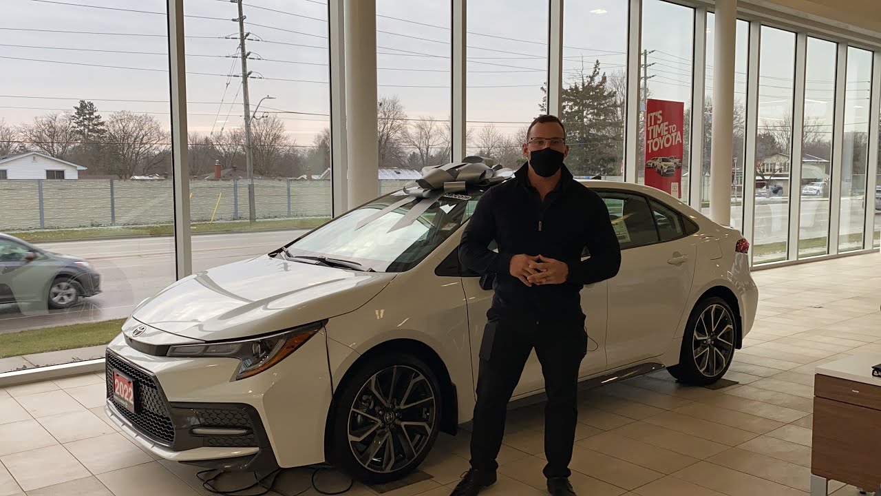 2022 Toyota Corolla XSE Features | London, Ontario - YouTube