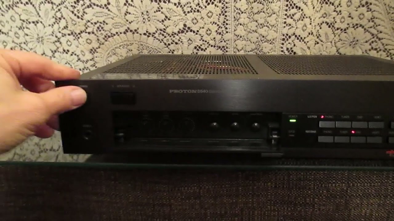 Proton D540 stereo integrated amp 45236 - YouTube