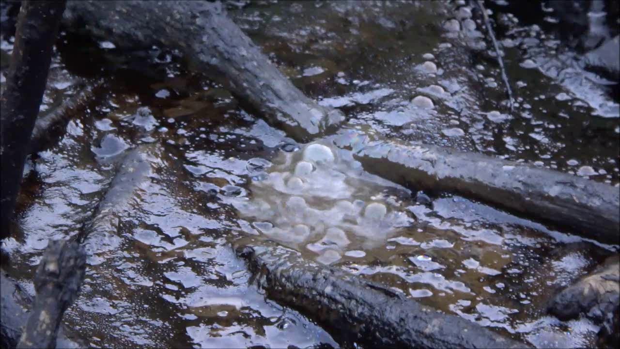 Bubbling Tar Pit - YouTube