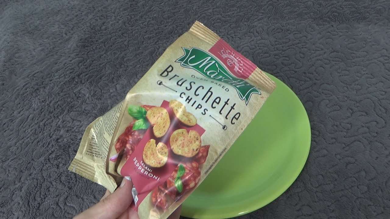 Maretti Bruschette Chips Salami Pepperoni 70 g Unboxing and Test - YouTube