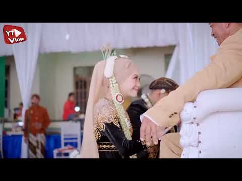 Anak sama Bapak sama saja , suka becanda 😂😂