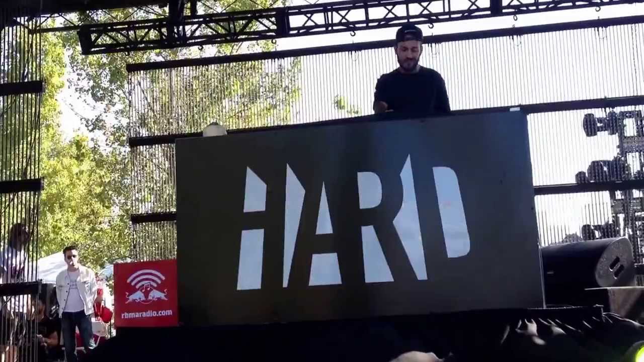 Louis Brodinski Hard Summer 2013 - YouTube