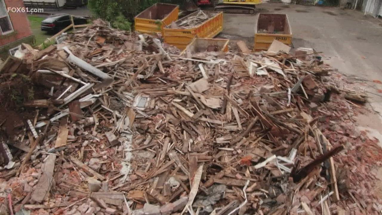 Crews sent out of building just hours before collapse in Connecticut ...
