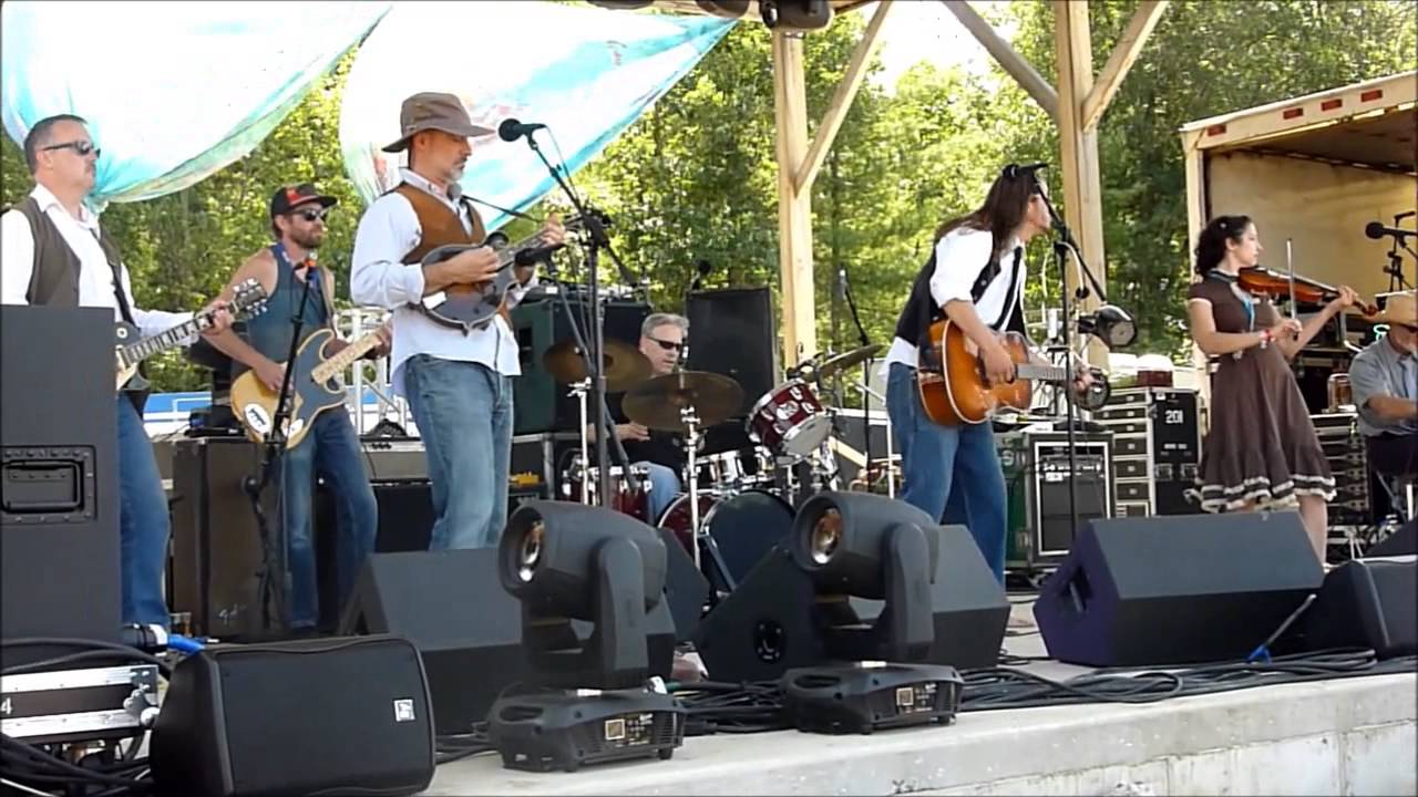 Nicholas James and the Bandwagon "Bus Life" Hoxeyville 2014 - YouTube