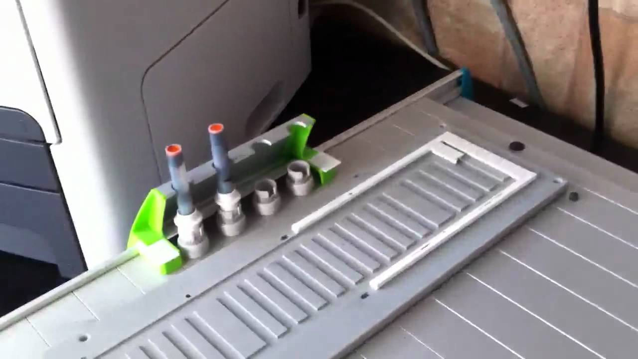 Phoenix Contact P1 Plotter - YouTube