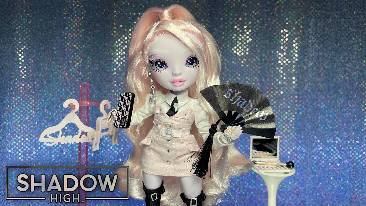 SHADOW HIGH KARLA CHOUPETTE DOLL REVIEW - YouTube