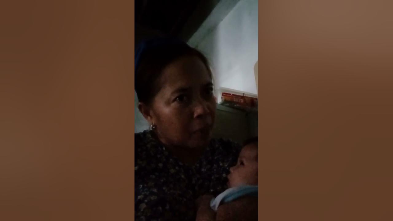 ayan ayaw.ng mgpabitiw gusto nya laging nkaknlongan kay lola dahl umalis ang daddy at mommy nya ...