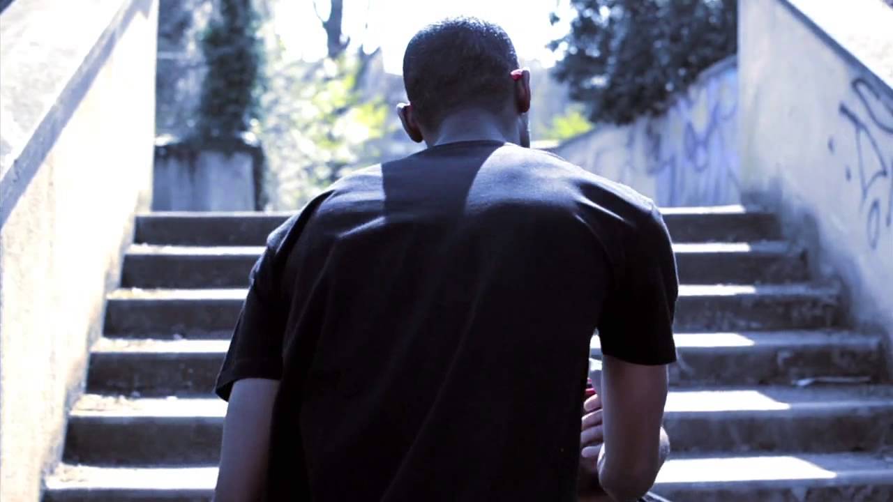 LIL'A - Bounce [Clip Officiel] (2013) - YouTube