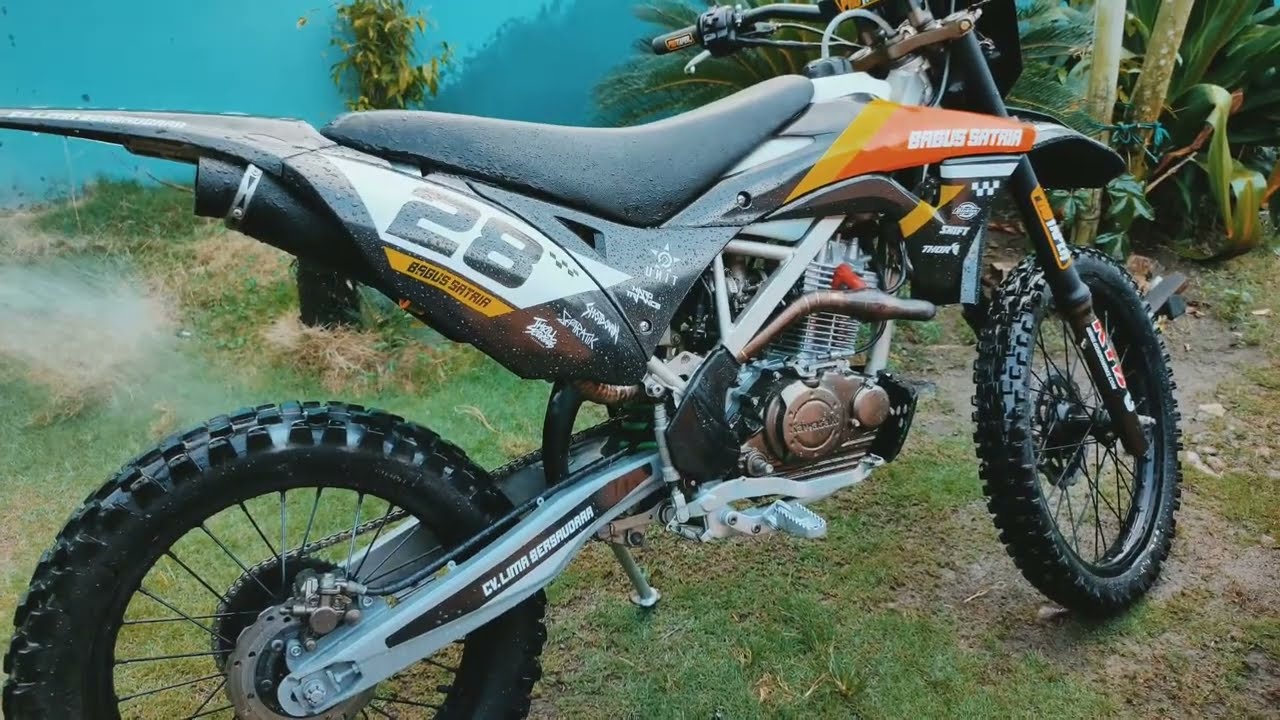 Pemasangan BODY KLX GORDON - YouTube