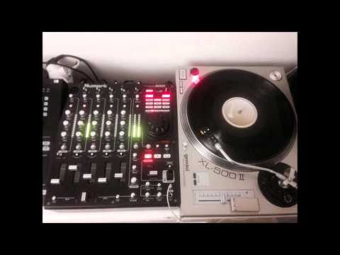 Mix pult Numark a gramofony Gemini