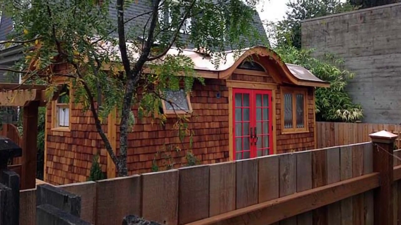THE LITTLE BIRD TINY HOUSE BY ZYL VARDOS - YouTube