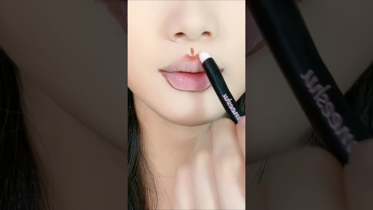Lip control #easymakeup #koreanmakupforbeginners #makeuptutorial # ...