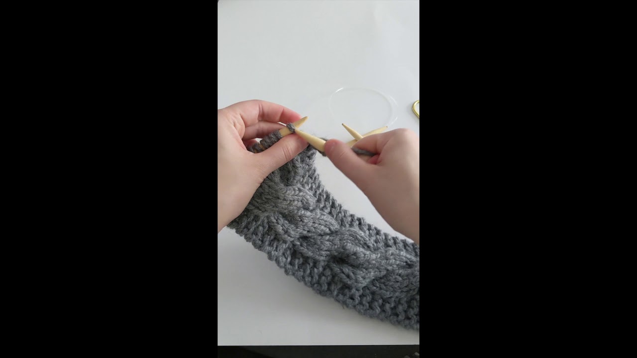 How to Knit a Basic Cable Two Ways (Cable Needle or Circular Needle ...