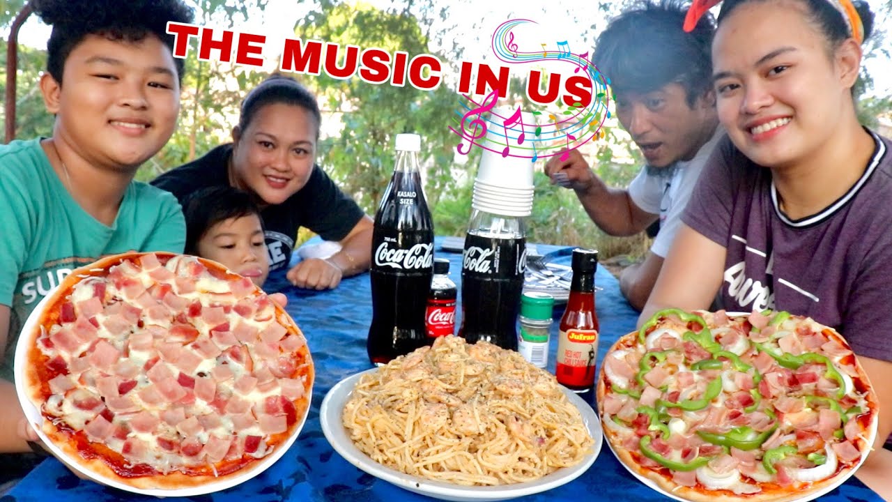 HOMEMADE EXTREME OVERLOAD PIZZA AND SHRIMP ALFREDO PASTA PINOY MUKBANG ...