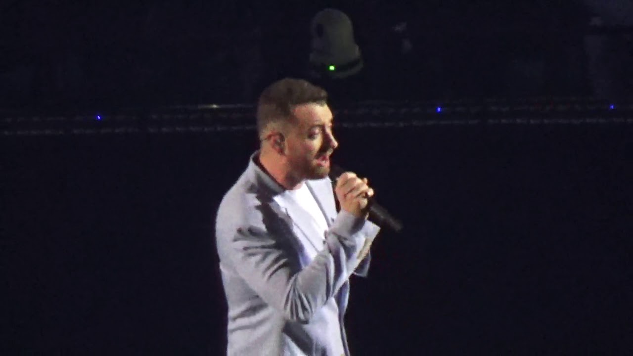 Latch [Sam Smith Live in Manila 2018] - YouTube