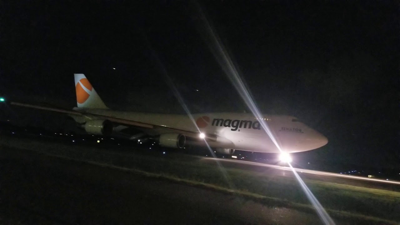 Magma 747 cargo - YouTube