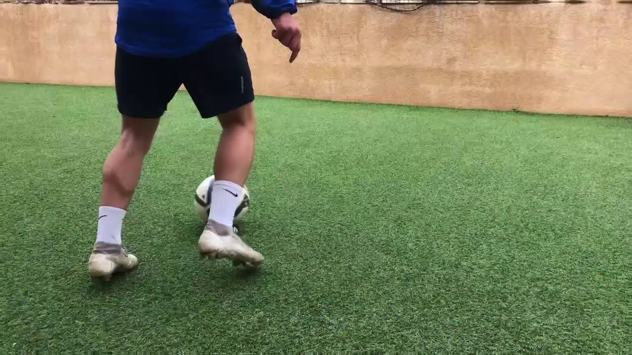 Two Touch Passing Both Feet - YouTube