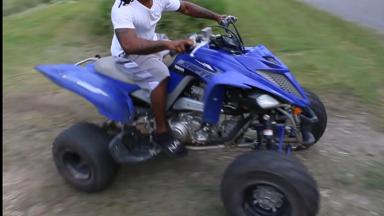 My cousin flipped off his four wheeler😱(Four wheeler ride GONE WRONG ...