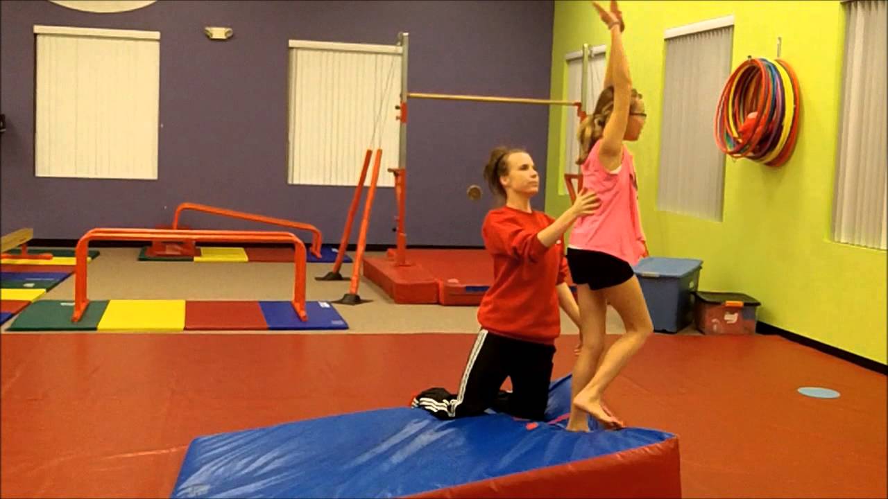 Rockin' Back Handsprings Grade School Gymnastics Fenton MO - YouTube