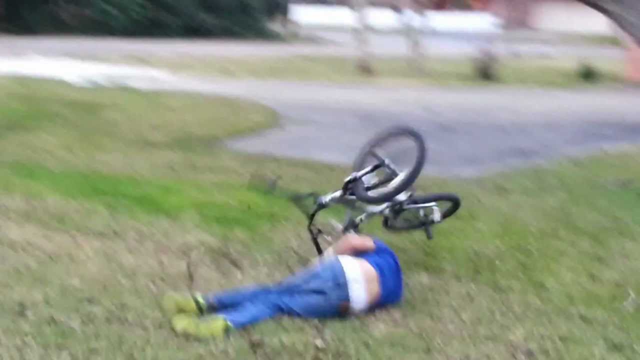 Epic bike jump fail - YouTube