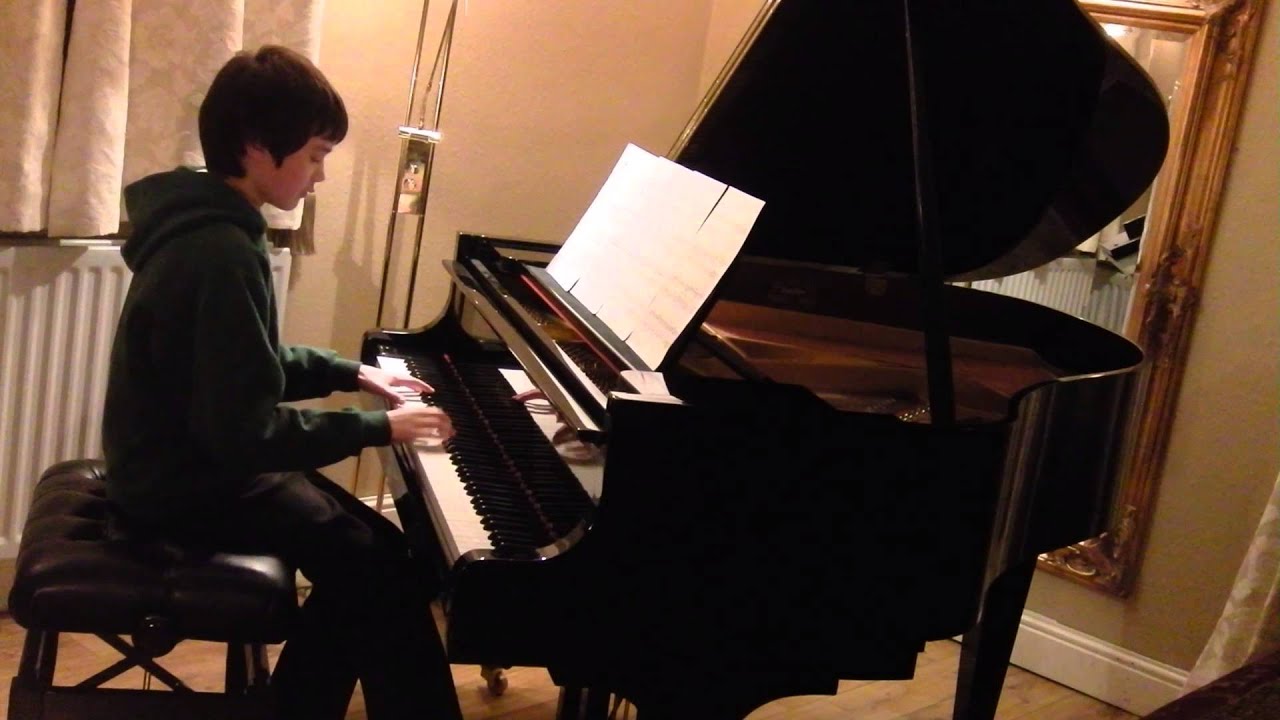 Test Drive Piano - from How To Train Your Dragon - YouTube