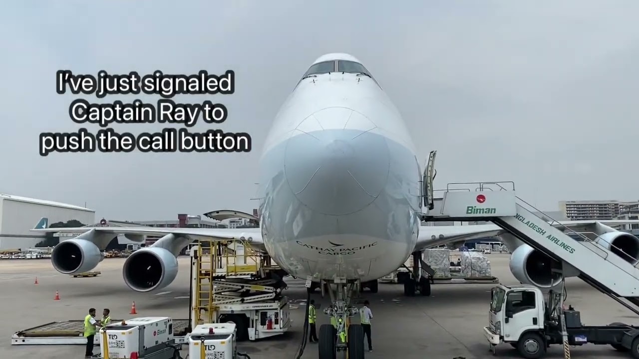 Boeing 747 Ground crew call from Flight deck. - YouTube