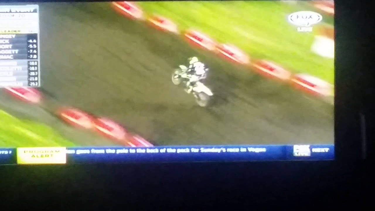 Chad Reed Daytona Supercross 450 main event crash - YouTube