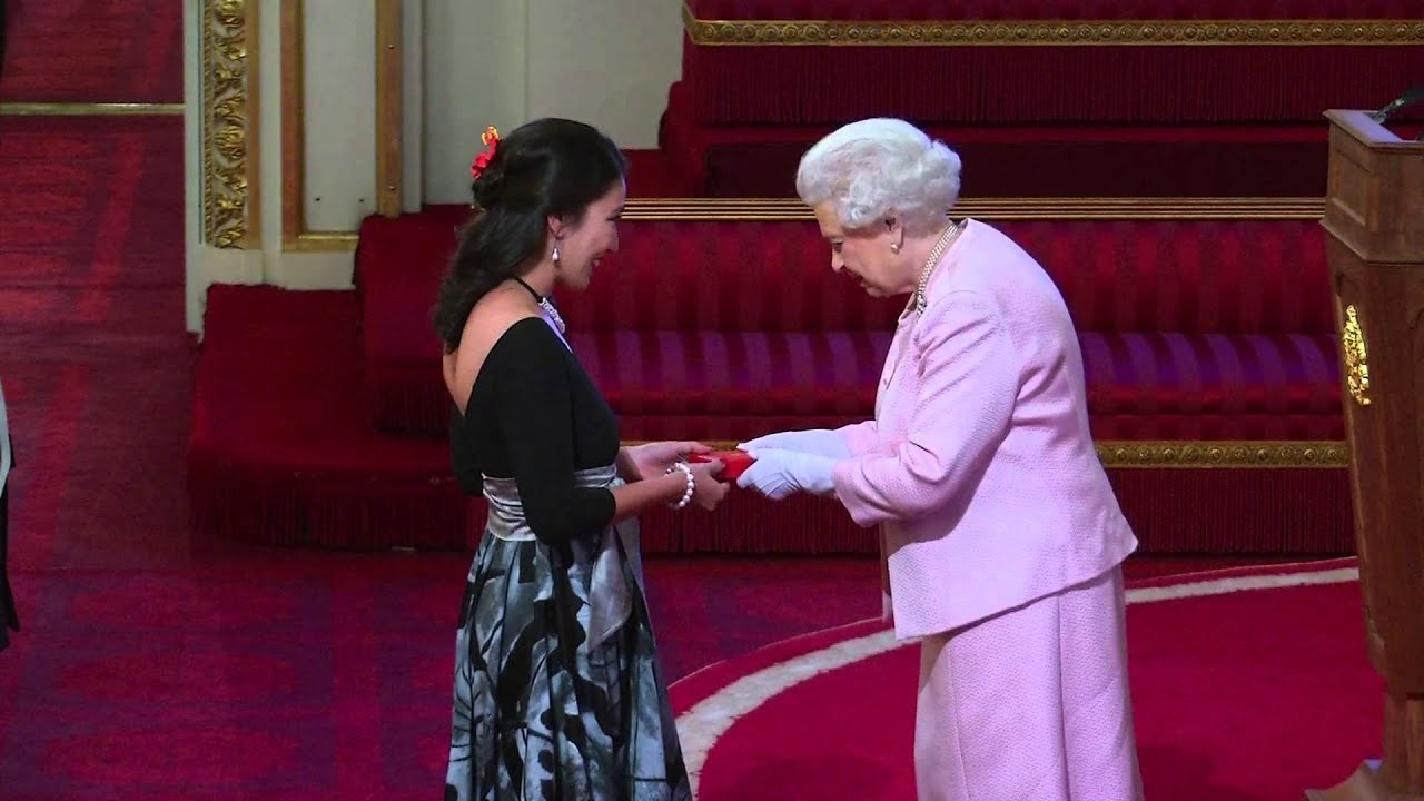 Receiving my Queen's Young Leader award from Her Majesty Queen ...