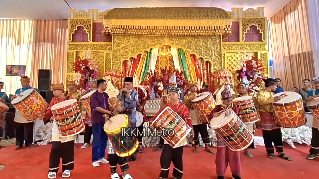 Tambua Talempong Kesenian Minangkabau || Alek Iwan Tanjung Kauman - YouTube