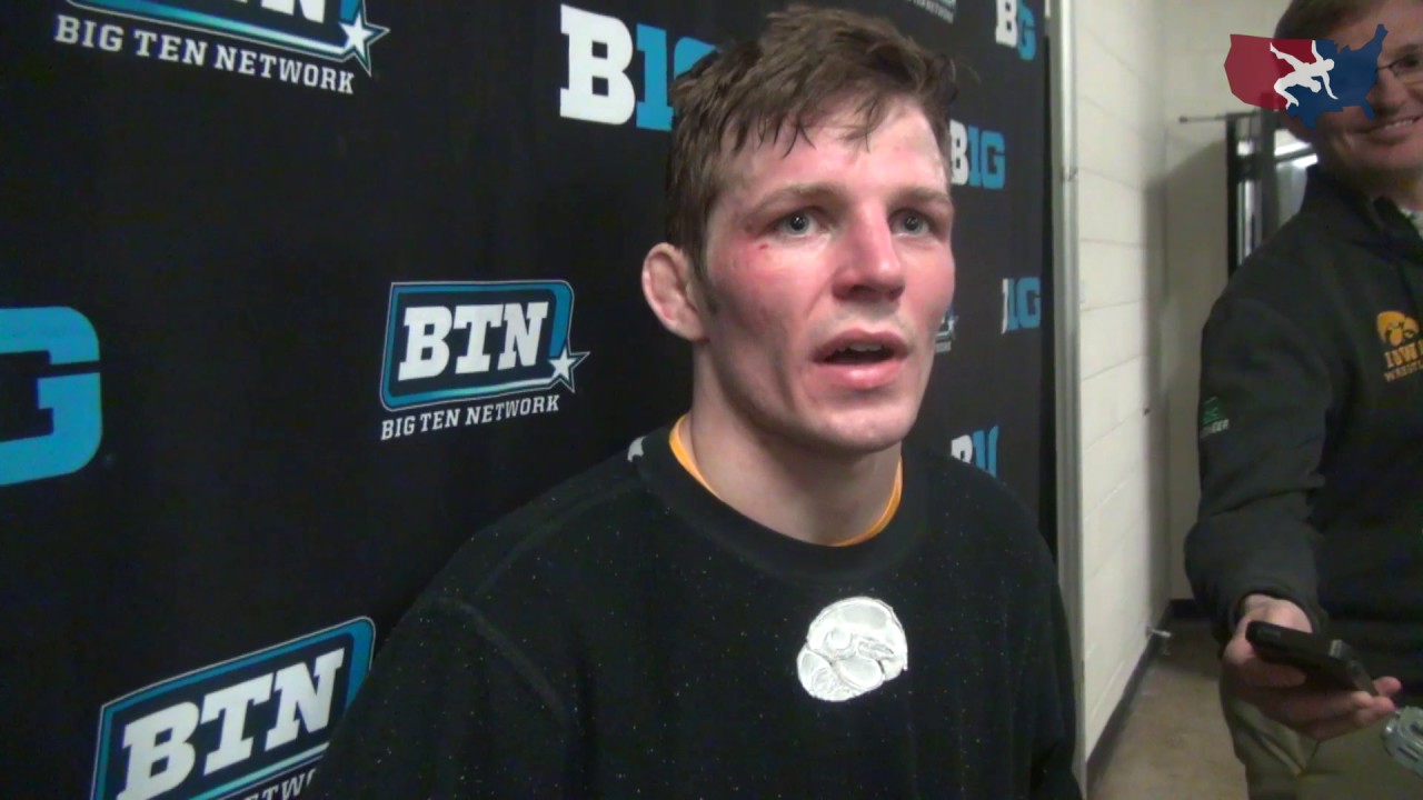 Cory Clark (Iowa) advances to 2017 Big Ten Finals at 133 pounds - YouTube