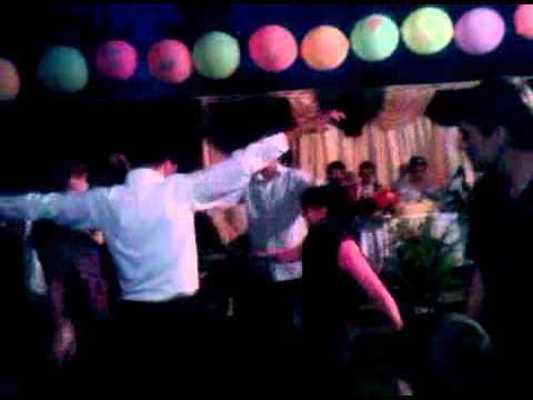 elvin ve elnareni toy mejlisi.3GP