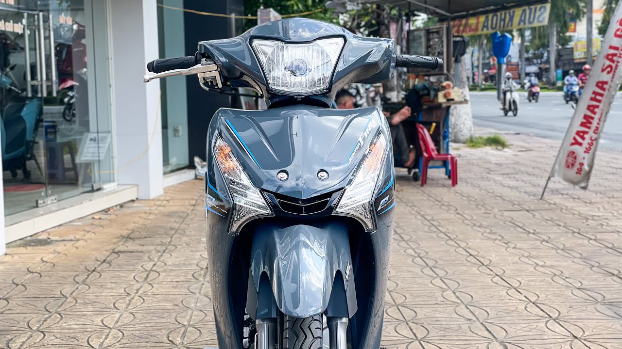 Yamaha Jupiter Finn 2025 Xám Bóng | Quang Ya - YouTube