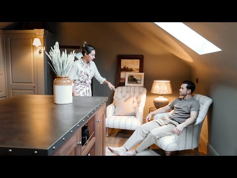 FINISHING OFF MY WALK IN WARDROBE | Ali & Lydia Millen Gordon
