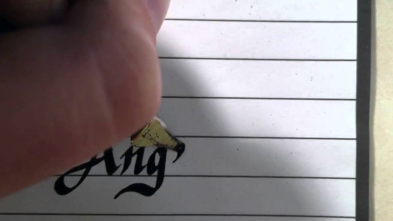 Reverse Calligraphy - YouTube