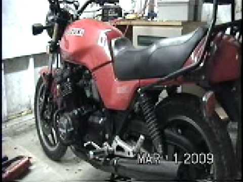 83 Suzuki GS1100E carb cleaning - YouTube